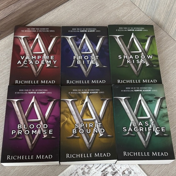 Other | Vampire Academy Book Set By Richelle Mead | Poshmark